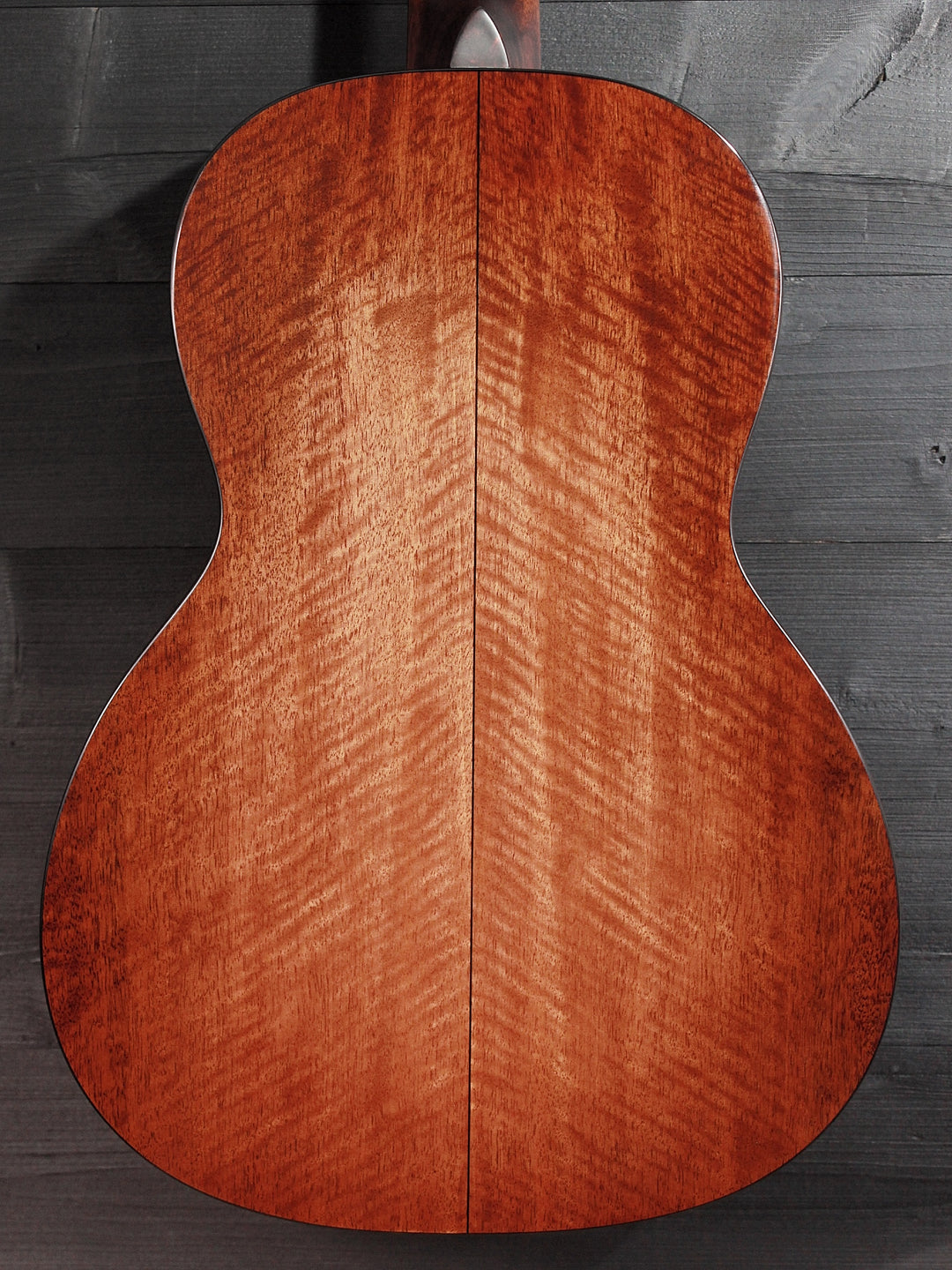 Eastman Guitars – Tobias Music