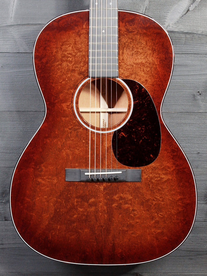 CF Martin Guitars – Tobias Music